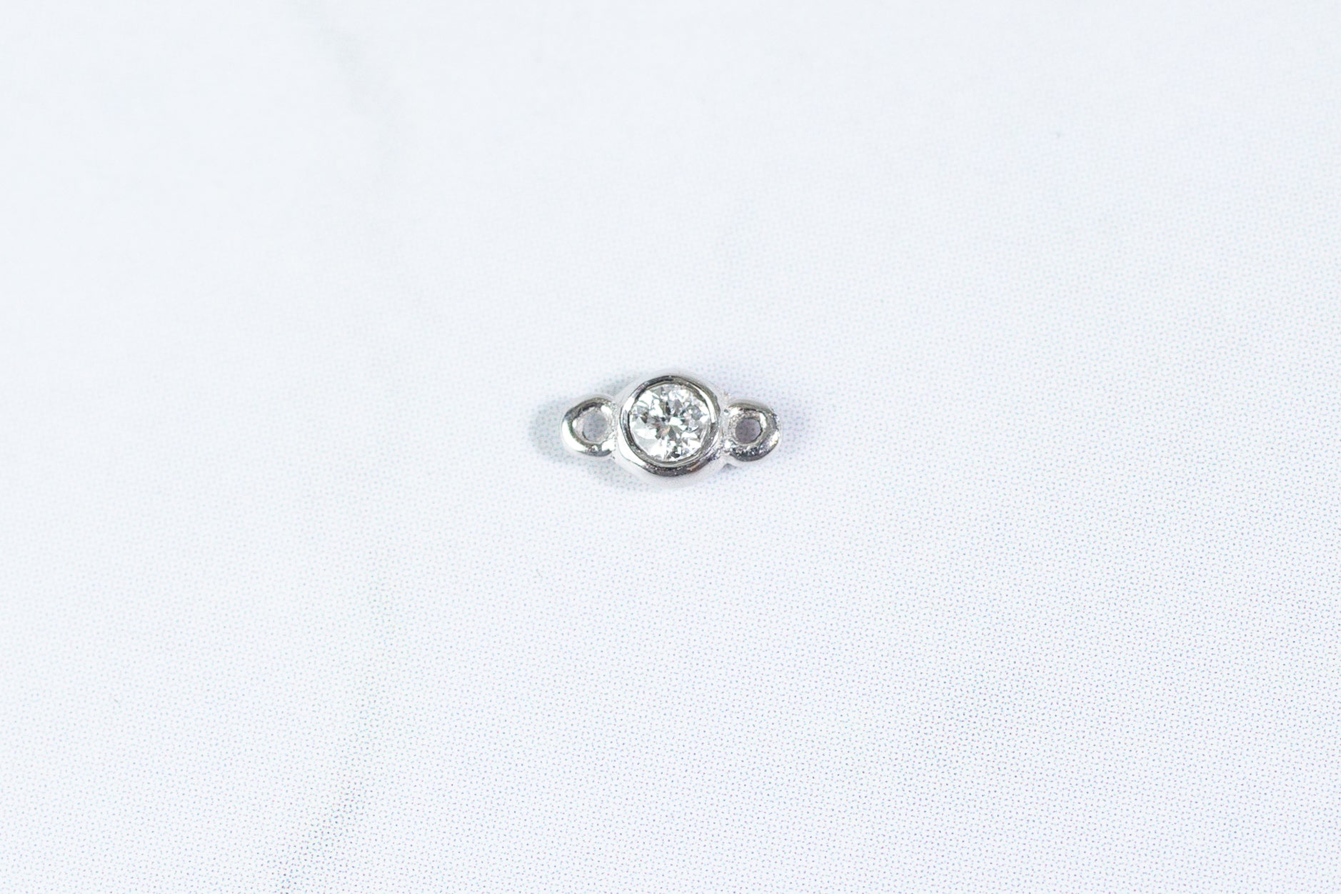 Diamond Bezel-Set Connector - 14K Solid Gold (White) – LINKED Permanent ...